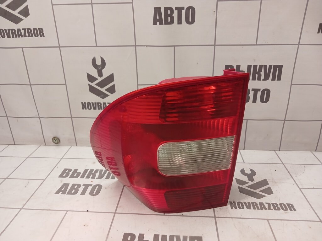 Фонарь задний правый Skoda Yeti 2009-2018