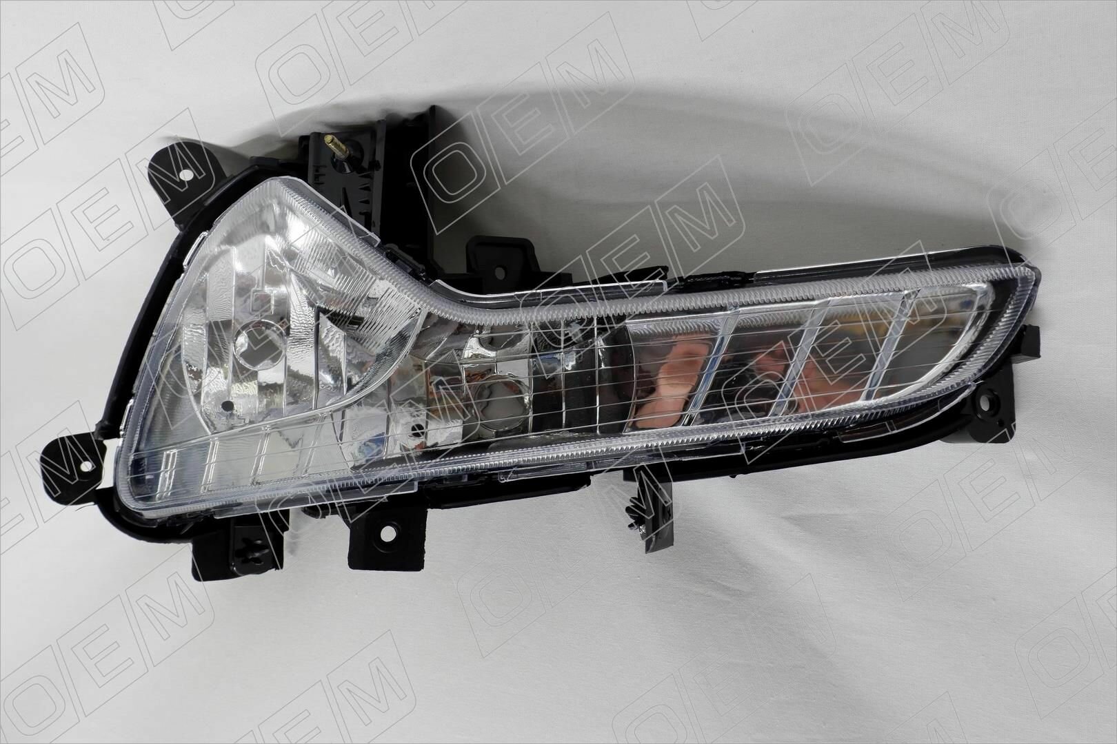 Фара противотуманная левая Kia Sportage 3 SL год с 2010 по 2016, Киа Спортэйдж, 922013W200