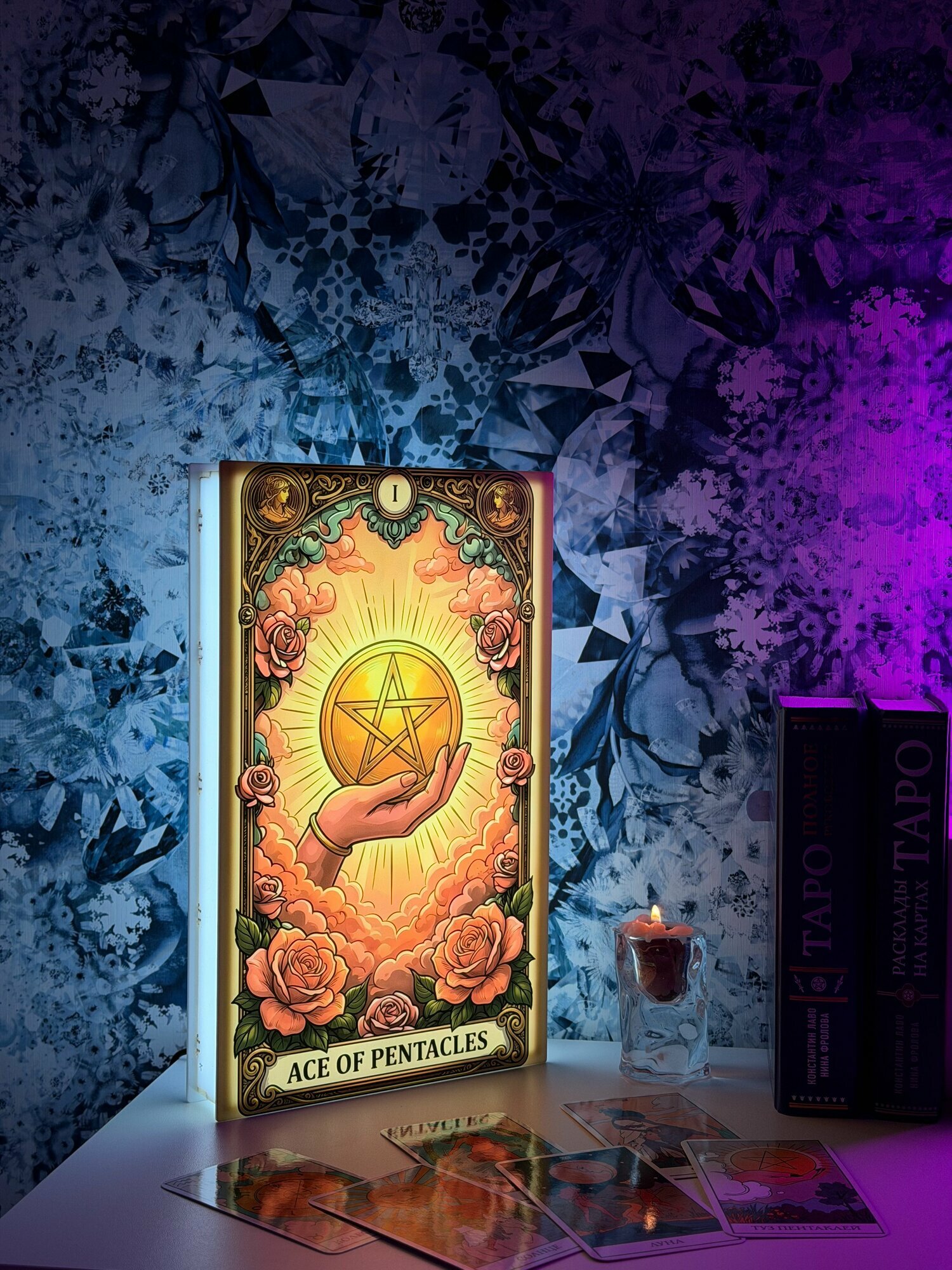 Светильник Туз Пентаклей карта Таро / Ace of Pentacles Tarot, акриловый с LED подсветкой, 33x20 см