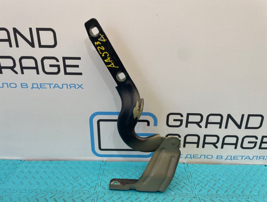 Петля капота Volkswagen Sharan 2012 7N1 CAVA 1.4 OEM 7N0823301B