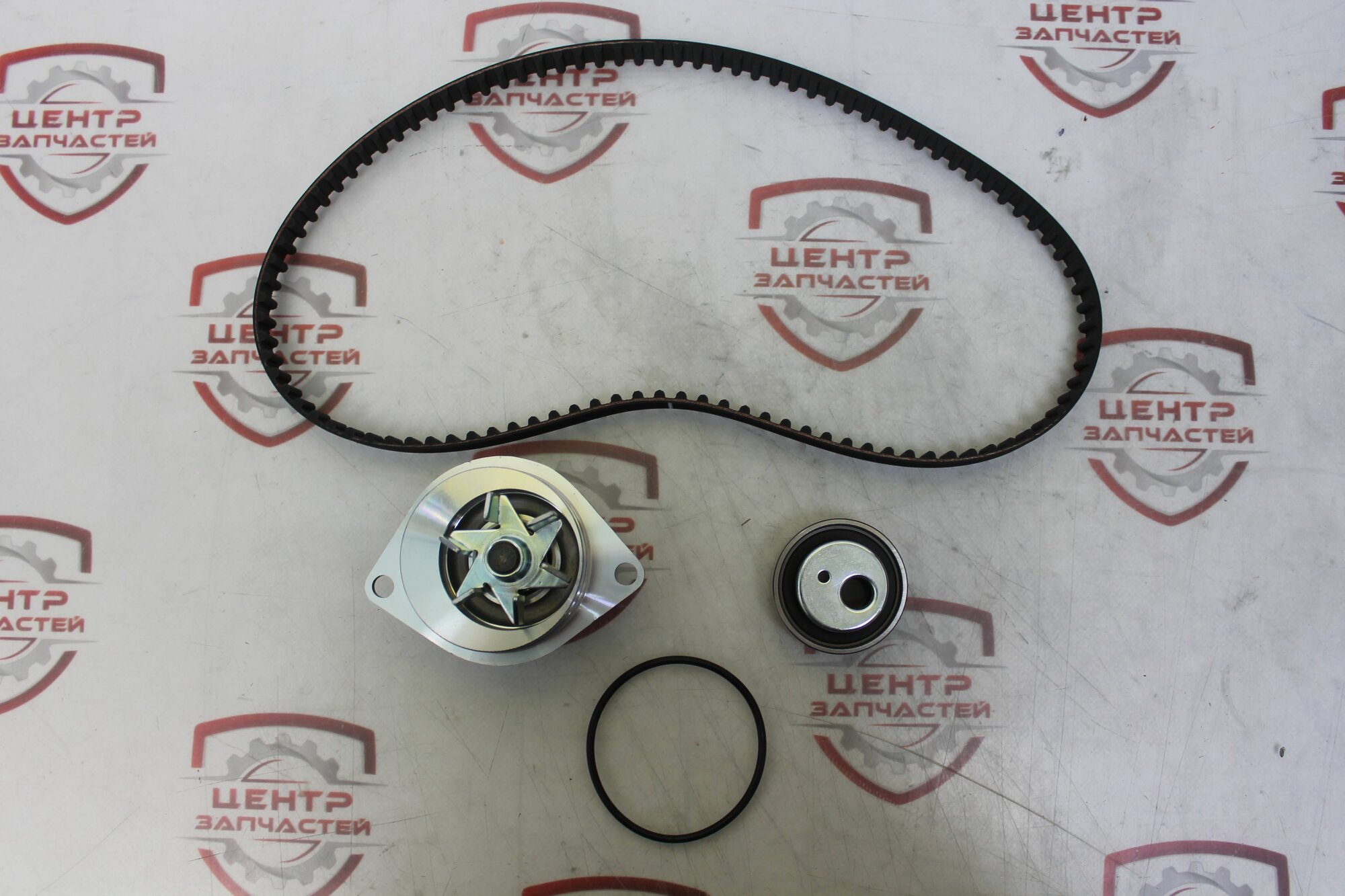 Комплект ремня ГРМ с помпой GATES KP15347XS