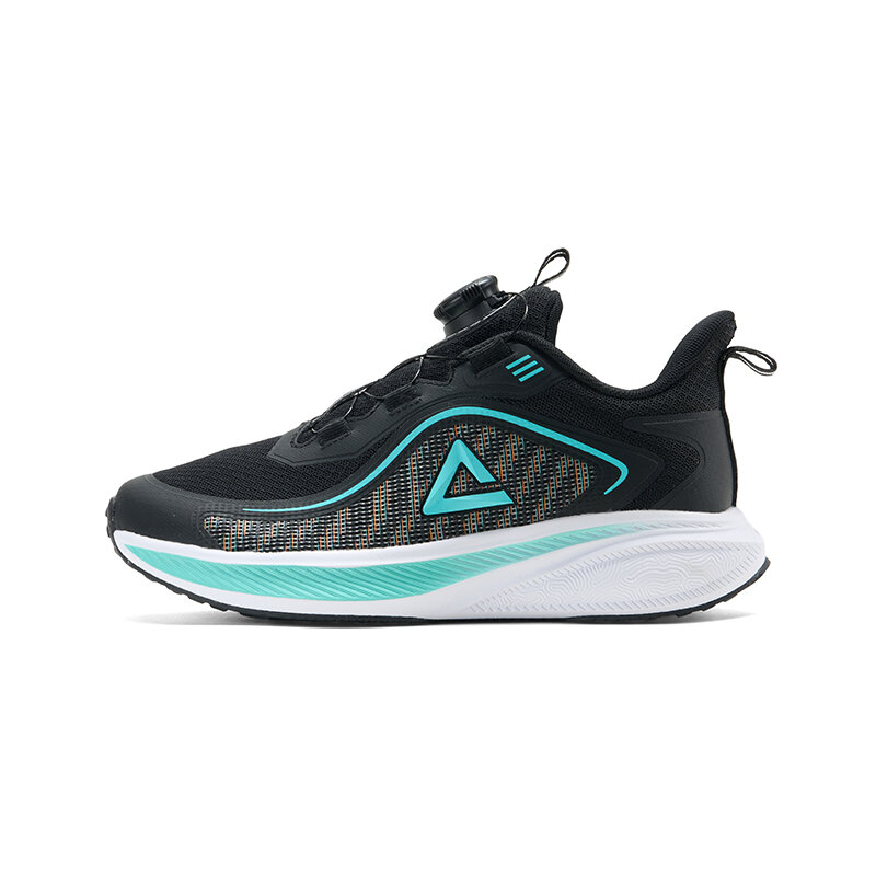 Кроссовки