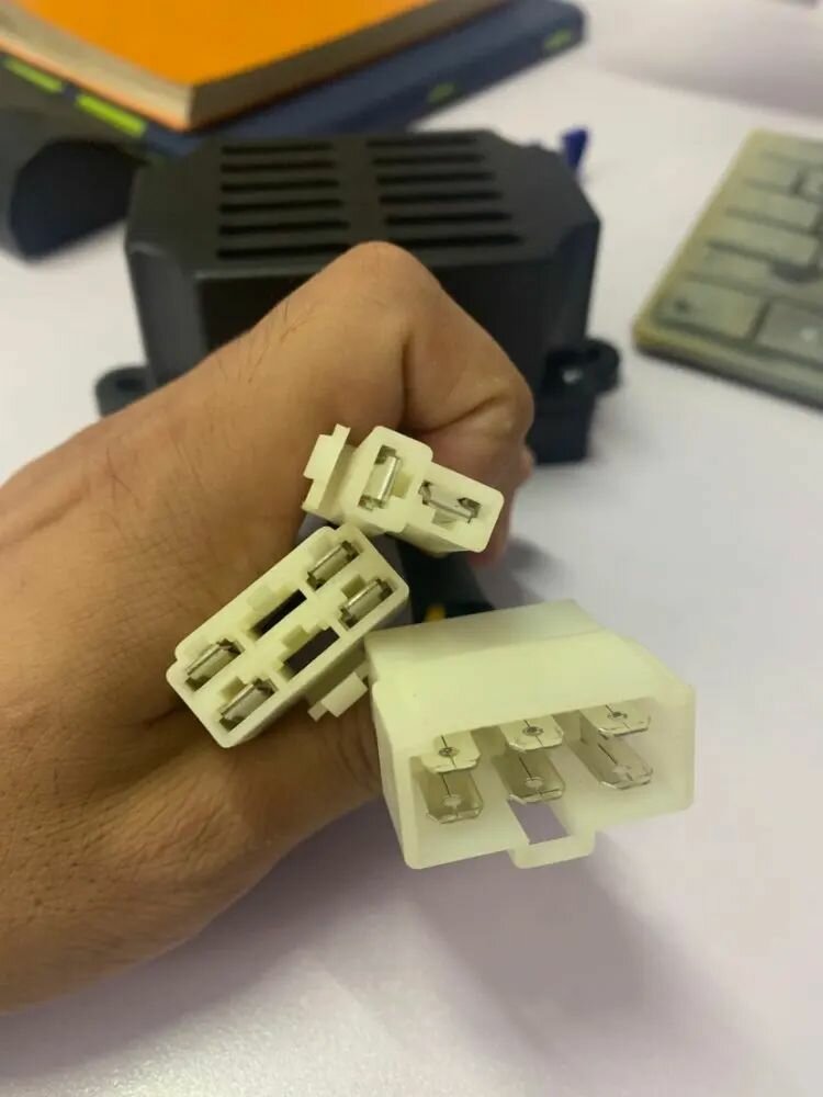 Malali Автоматический регулятор напряжения (АВР) 5KW HJ-5K21DH для дизельных/бензиновых генераторов 12 проводов 3plugs