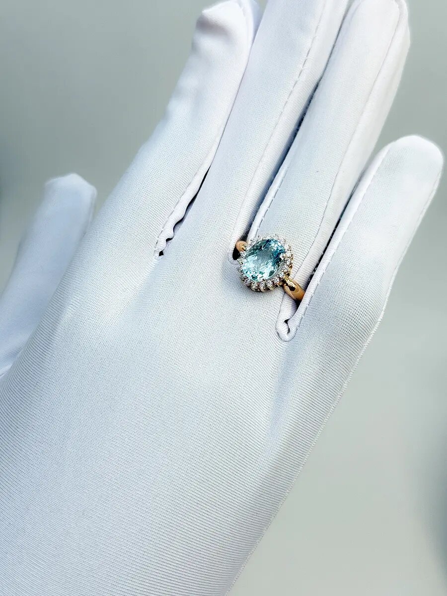 Кольцо, фианит