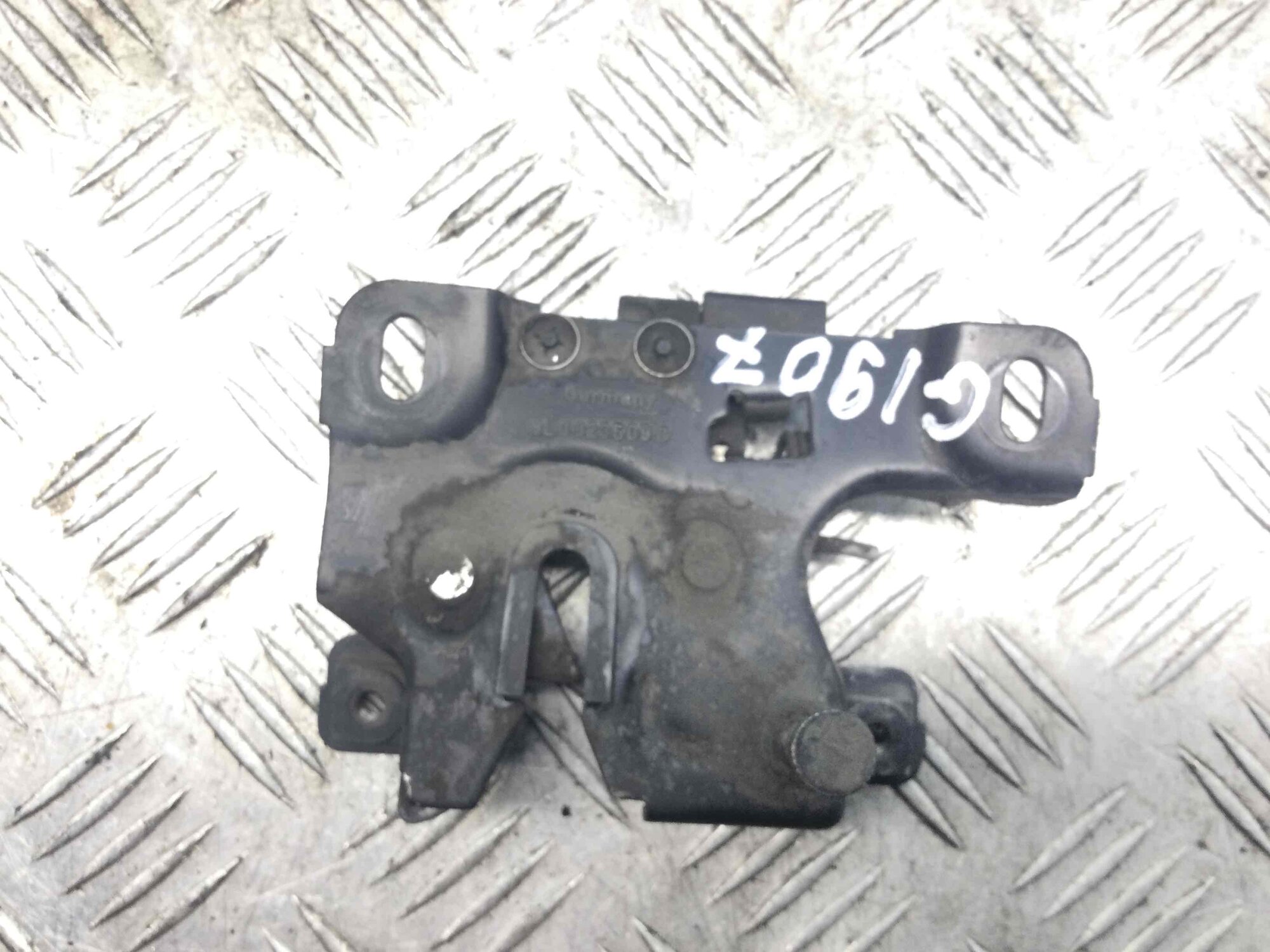 Б/У Замок капота Audi A3 8L (1996-2000) 1999 г.