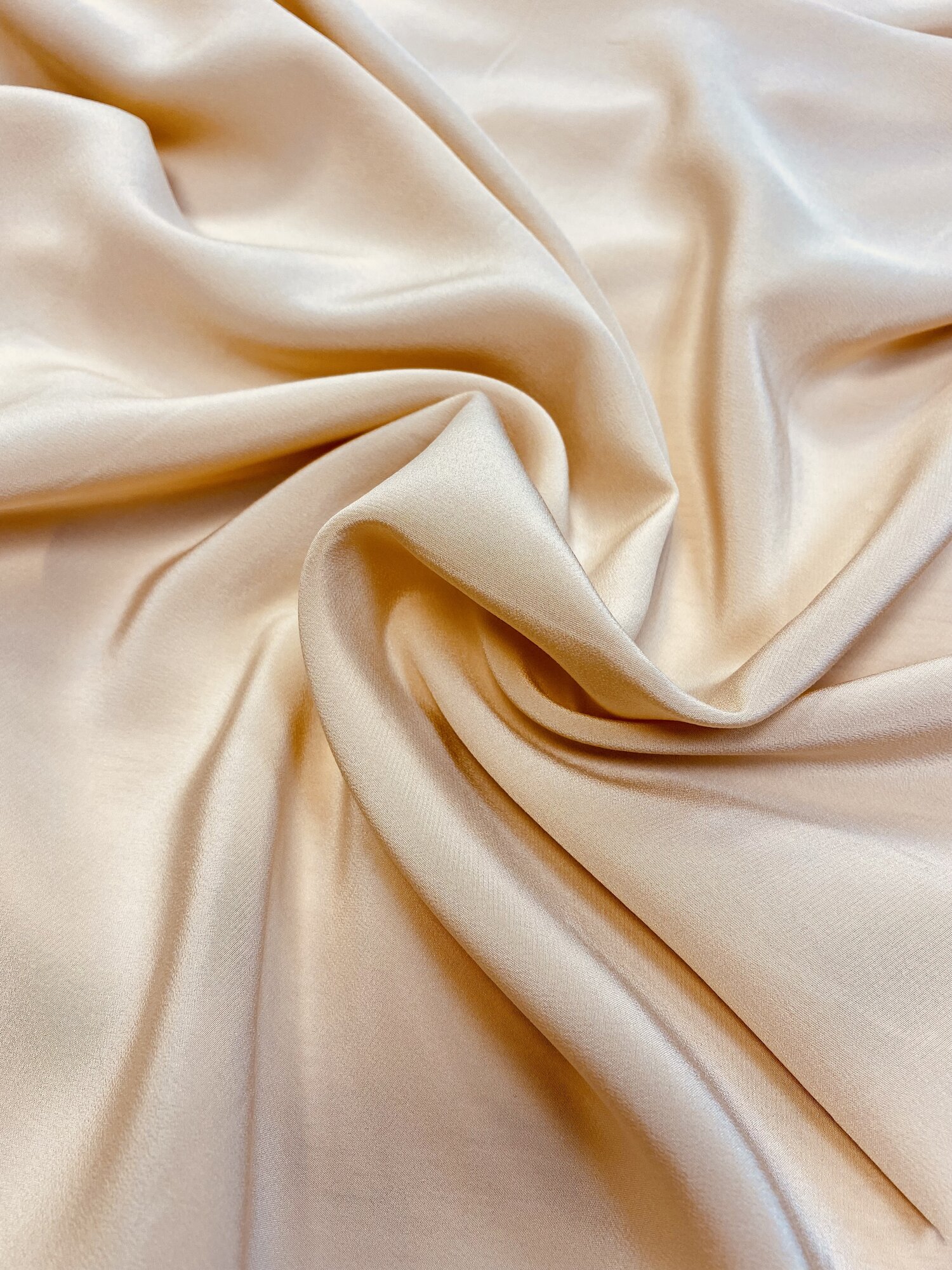 Ткань натуральный шелк 100% (Италия) ш-130см цена за 0,6 м