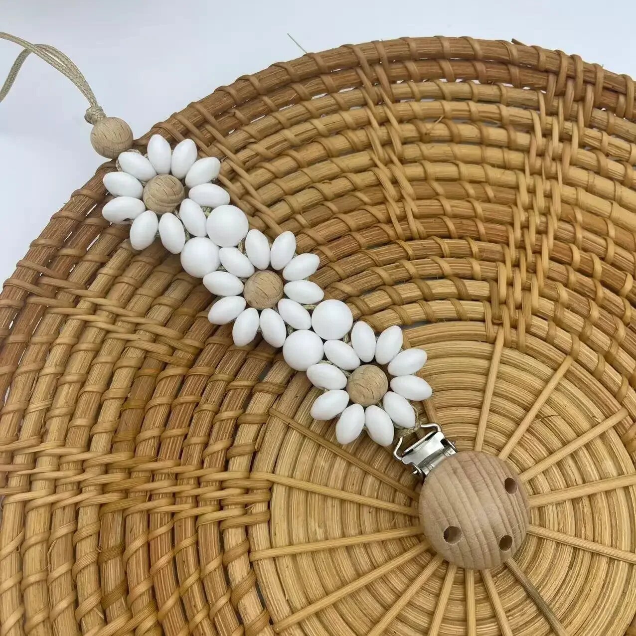 Силиконовый зажим для соски цветок Белый, White