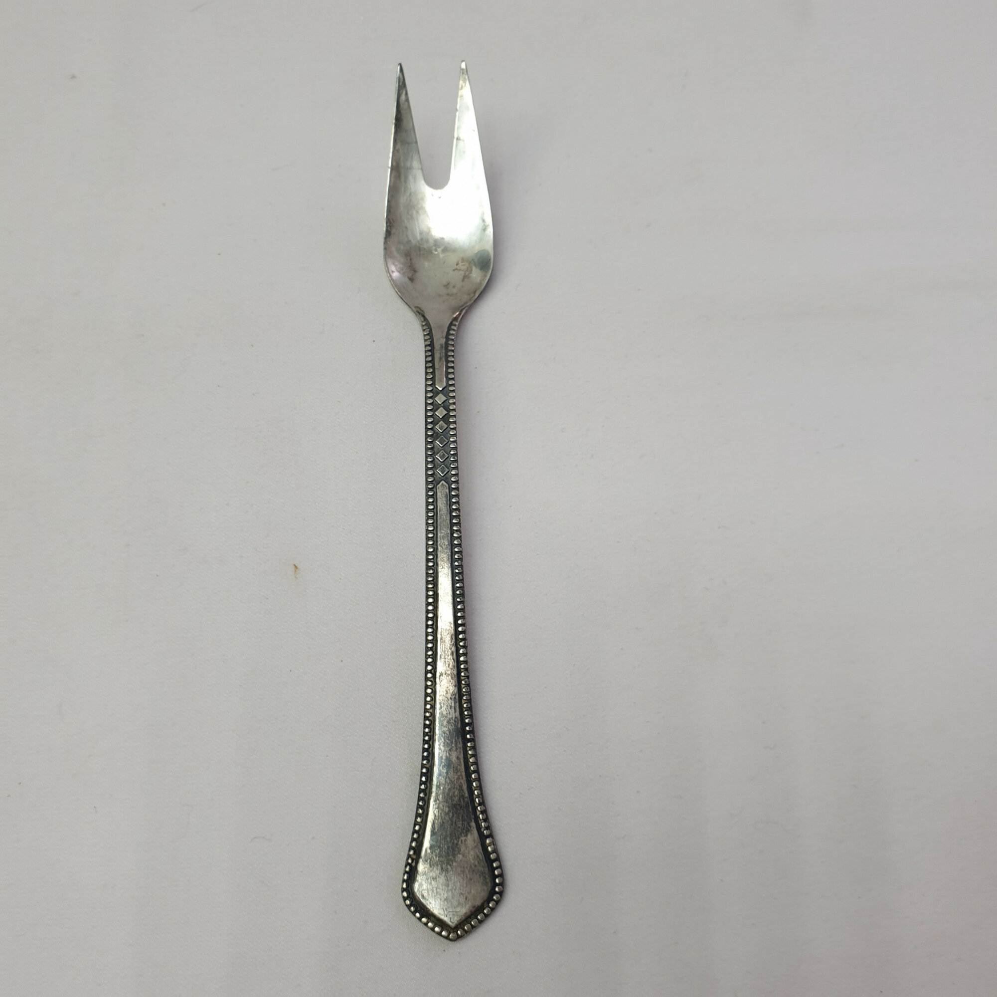 Винтажная вилка для салатов Таллинский ювелирный з-д, мельхиор. СССР