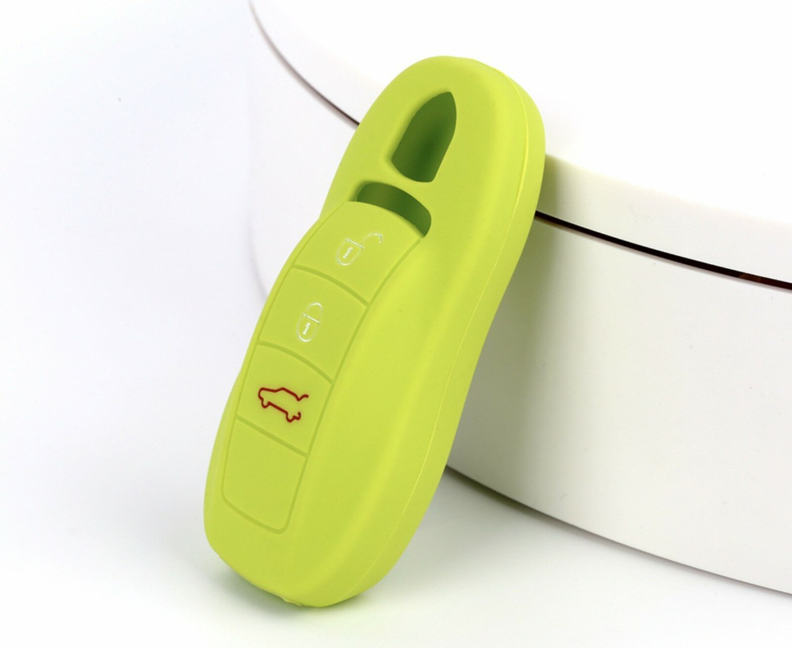 Силиконовый чехол MyPads для автомобильного ключа Porsche с вырезом под логотип