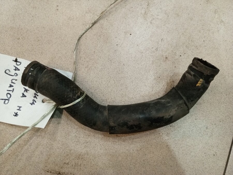 Патрубок радиатора от Toyota Vitz 2005-2010