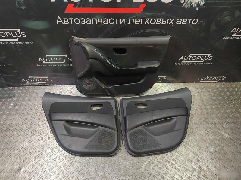 Дверные карты Hyundai Elantra 2005-2011 (1.6) Б/У с пробегом Арт. 82320-2H000