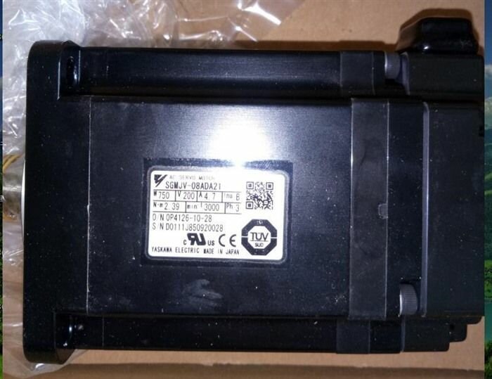 Модуль YASKAWA AC SERVO MOTOR SGMJV-08ADA21 SGMJV08ADA21 FREE ING