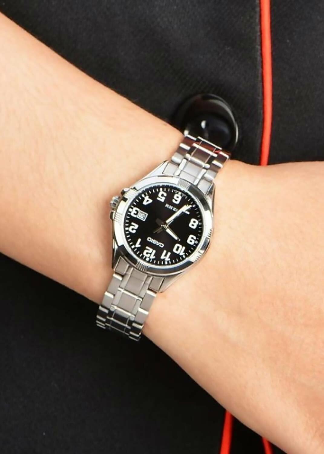 Наручные часы CASIO Collection, серебряный — фото 1