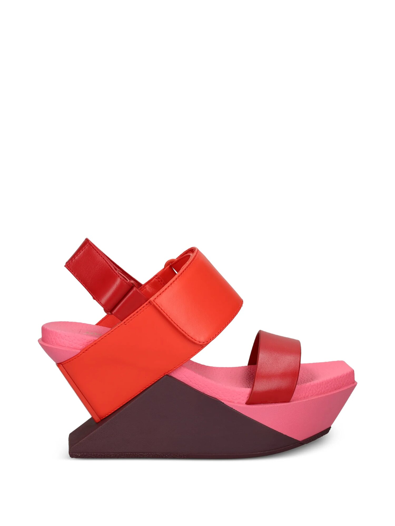 Босоножки Delta Wedge