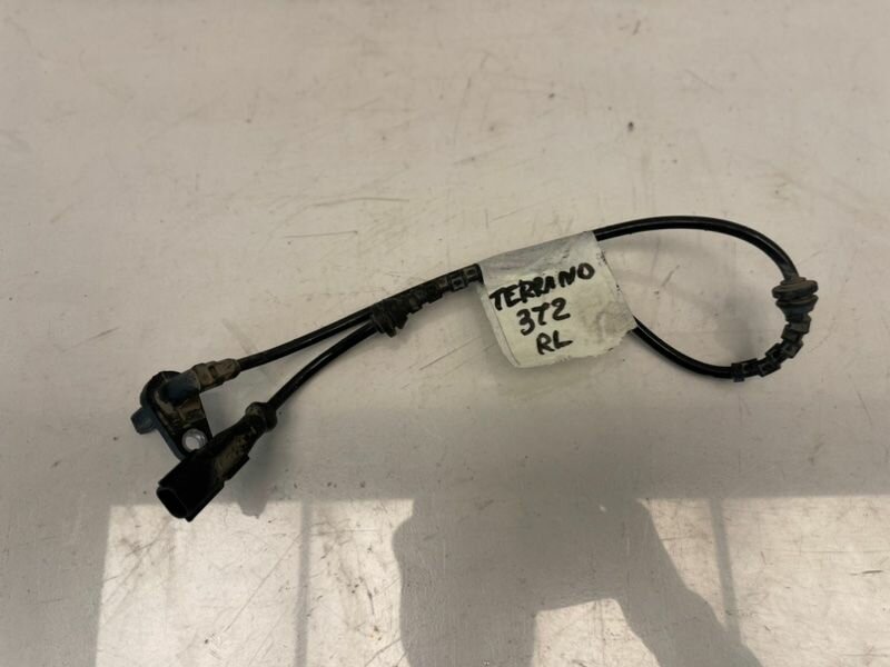 Датчик abs Nissan Terrano 2015 479007637R D10 F4RB403, задний левый (с пробегом)