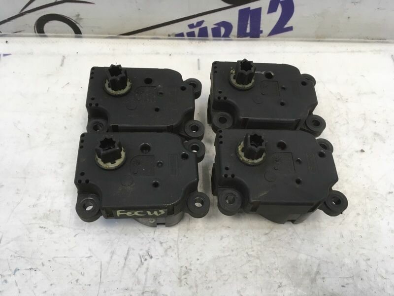 Сервопривод заслонки печки Ford Focus 2006 3M5H19E616 CB4 HXDB 1.6L DURATEC-16V (с пробегом)