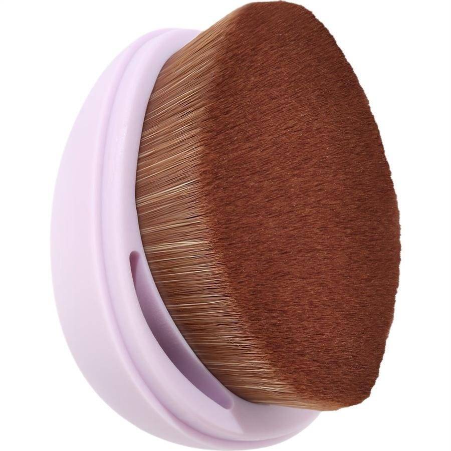 Кисть косметическая Essence Kabuki Buffer Brush, черный