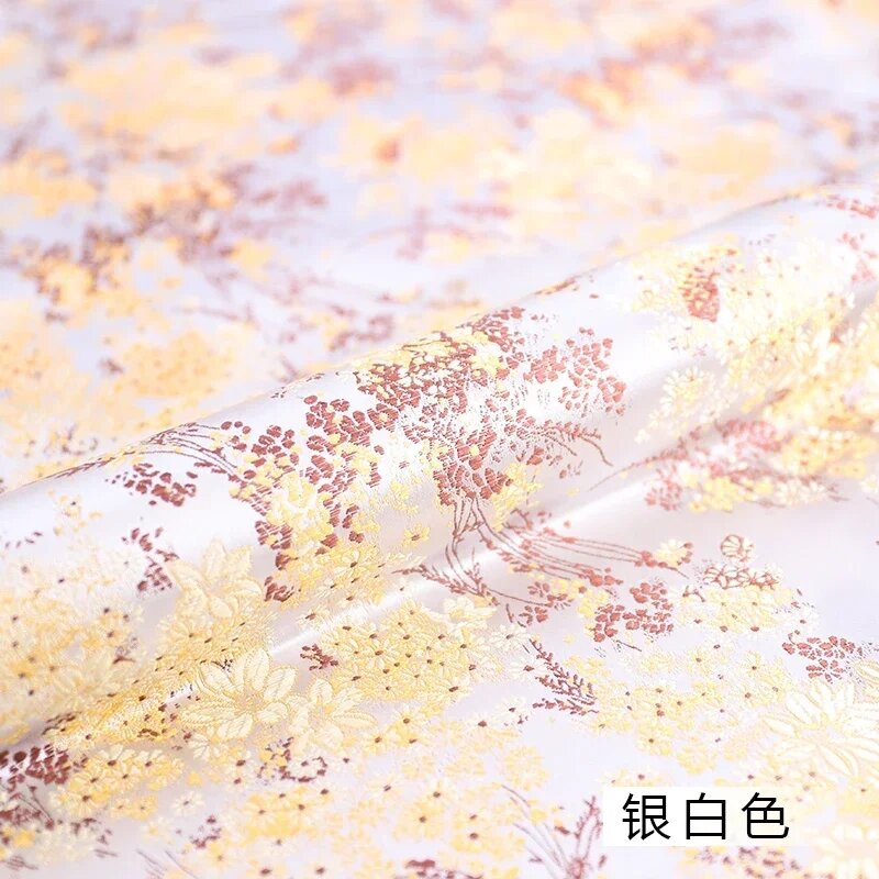 Парчовая атласная ткань 75х250 см для пошива чеонсам и кимоно 150x75cm, белый