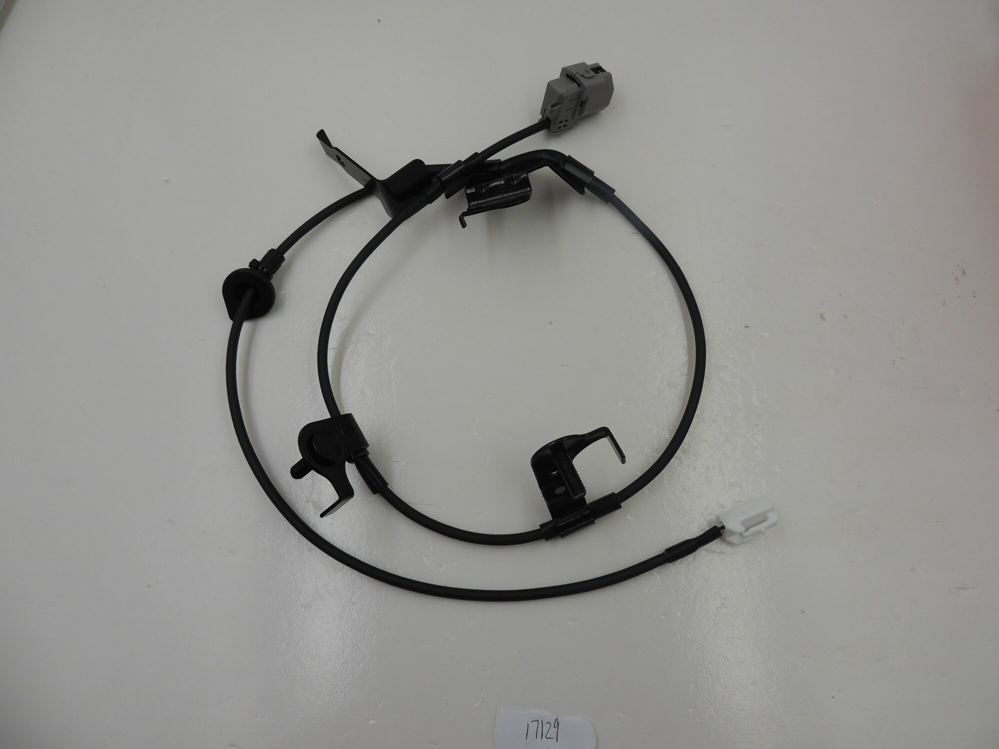Датчик ABS 89516-0R030 Toyota