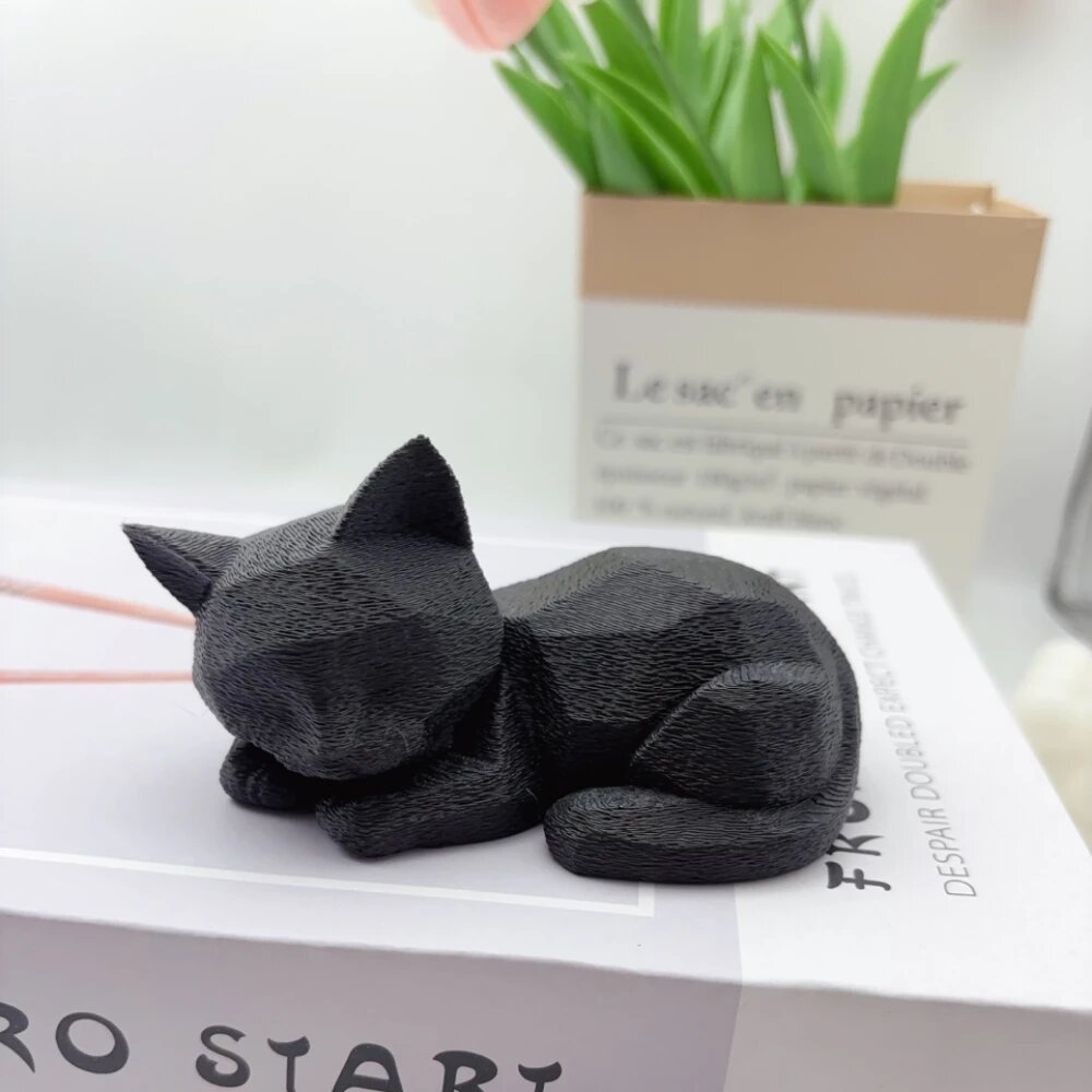 Фигурка кота в спящей позе, черный, 3D печать