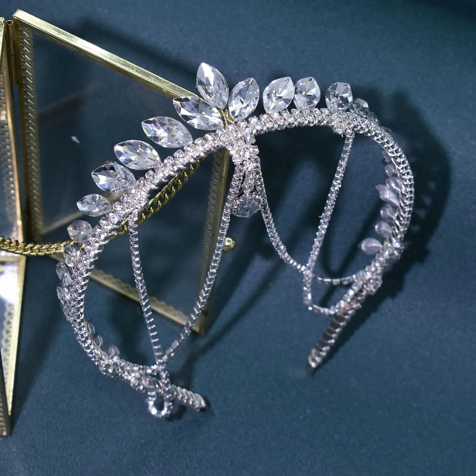 Свадебная диадема Snow Beauty из горного хрусталя DZ051-S