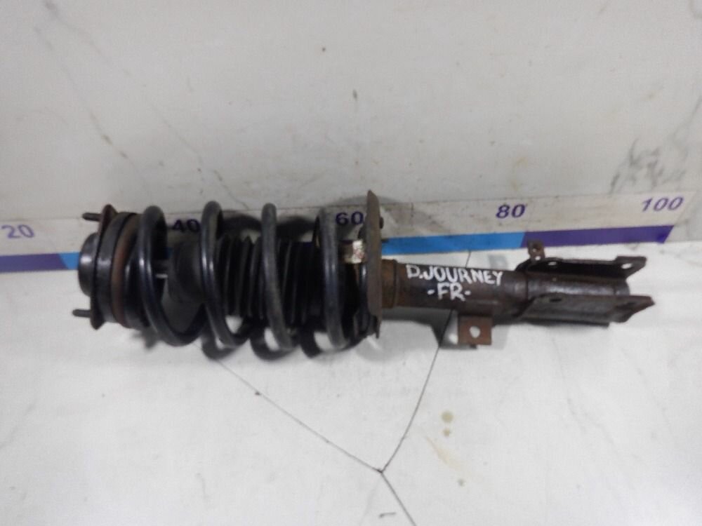 Амортизатор передний правый Dodge Journey