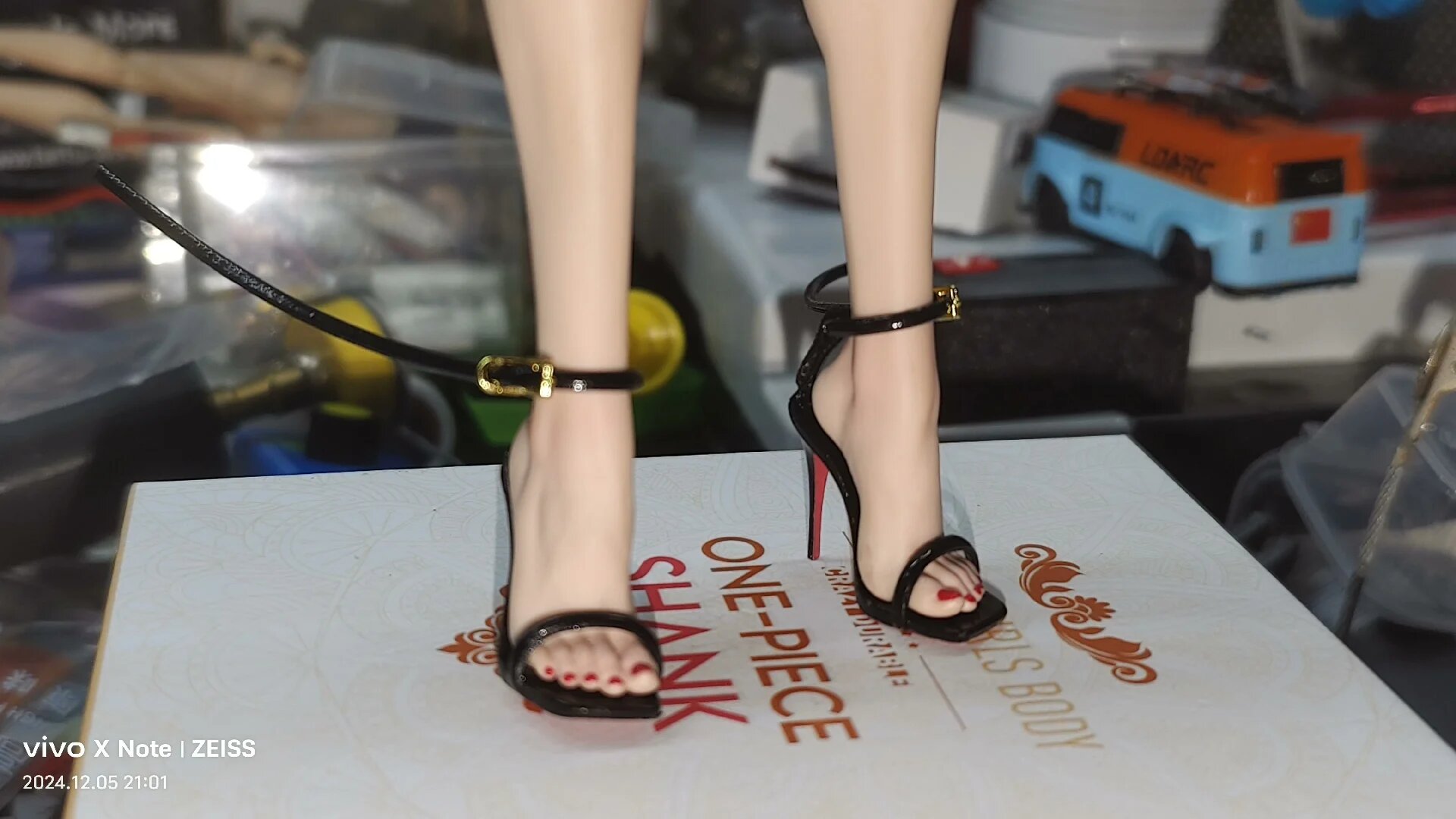 Босоножки для фигурок Hot Toys 1/12 High Heels A