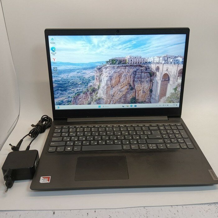 Ноутбук Lenovo 81WQ
