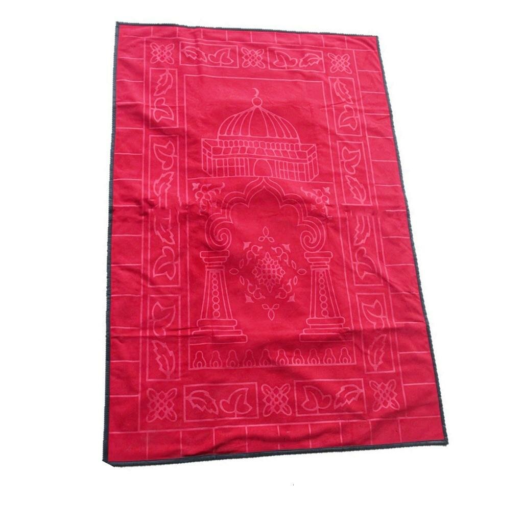 Ковровое покрытие из синтетического волокна с противоскользящей основой, красный