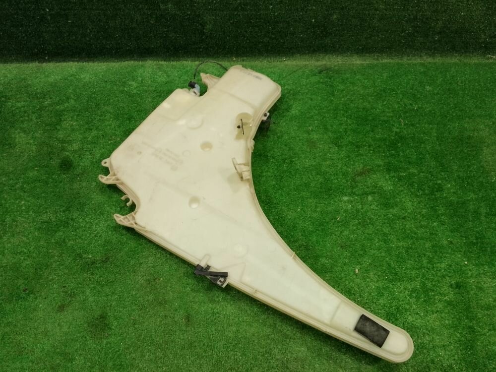 Бачок омывателя BMW X1 E84 Б/У с пробегом