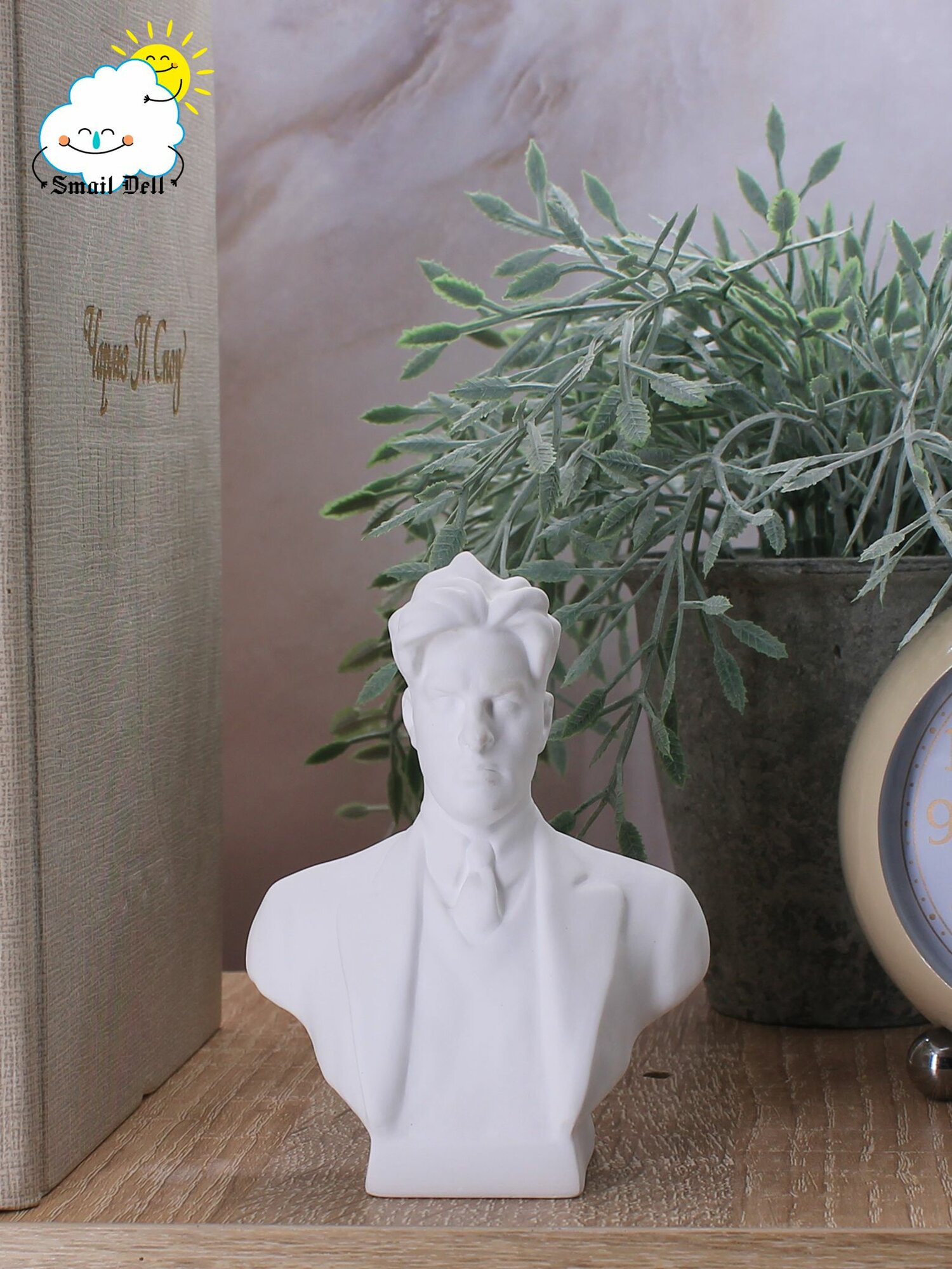 Статуэтка бюст Маяковский В. В. . 9,5 см . гипс, цвет белый матовый