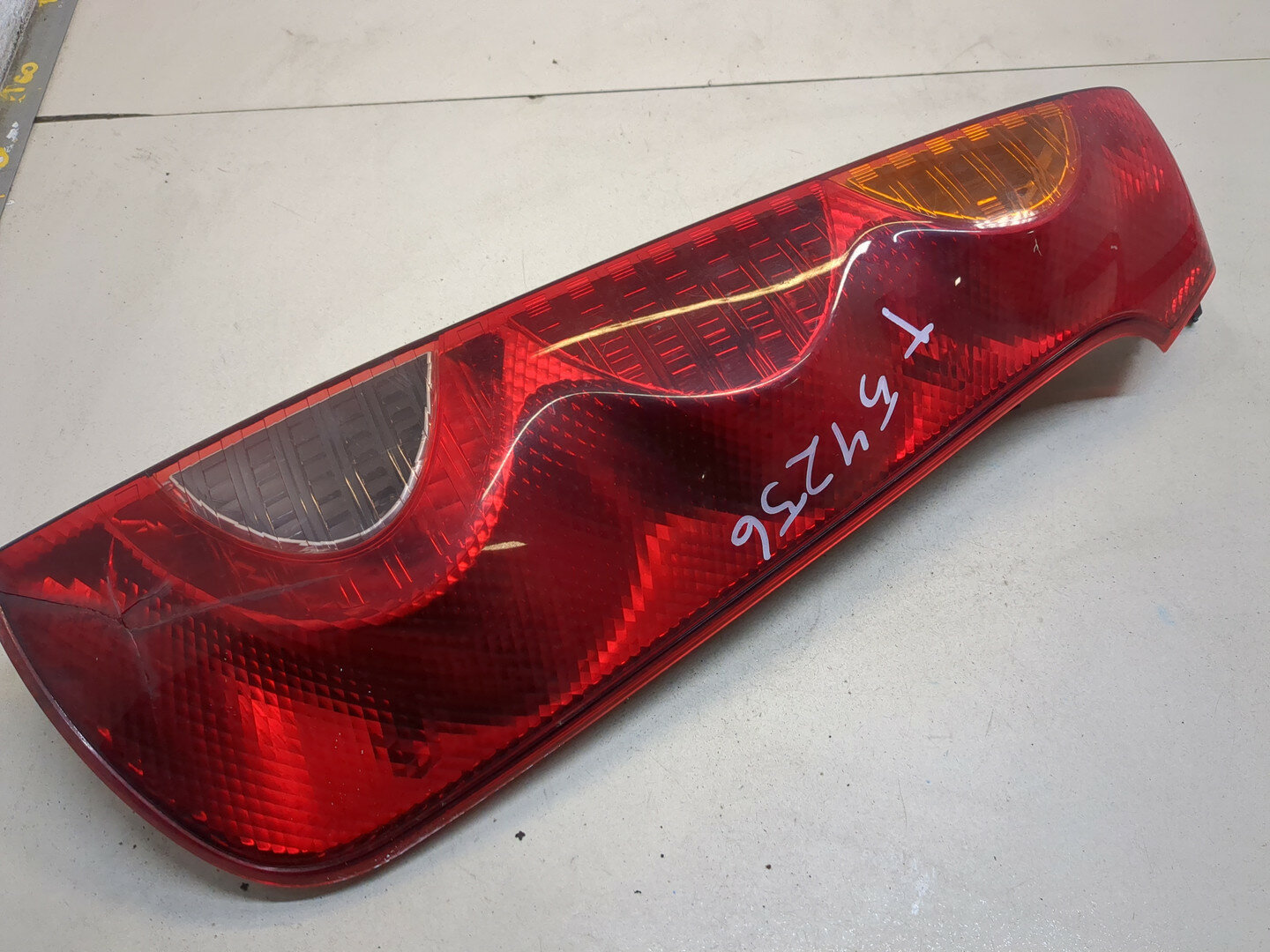 Фонарь (задний) правый Nissan Note E11 Б/У