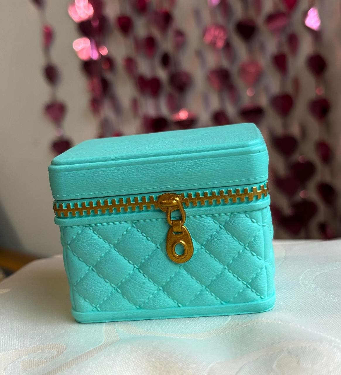 Шкатулка косметичка из гипса 6,4*6*8,3 см