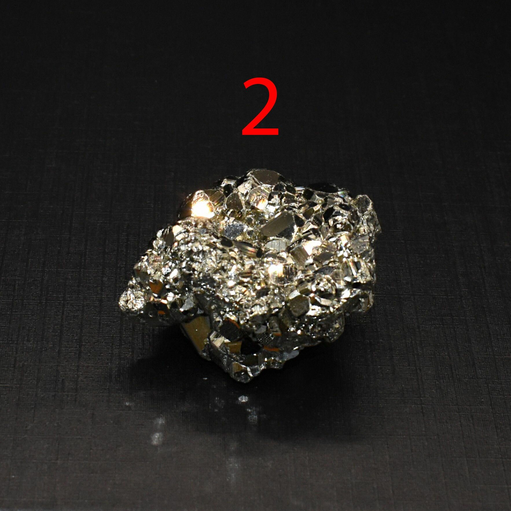 Пирит додекаэдр сросток кристаллов 72.35 г, Перу