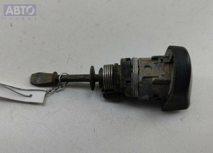 Личинка замка Volkswagen Caddy (2004-2010)