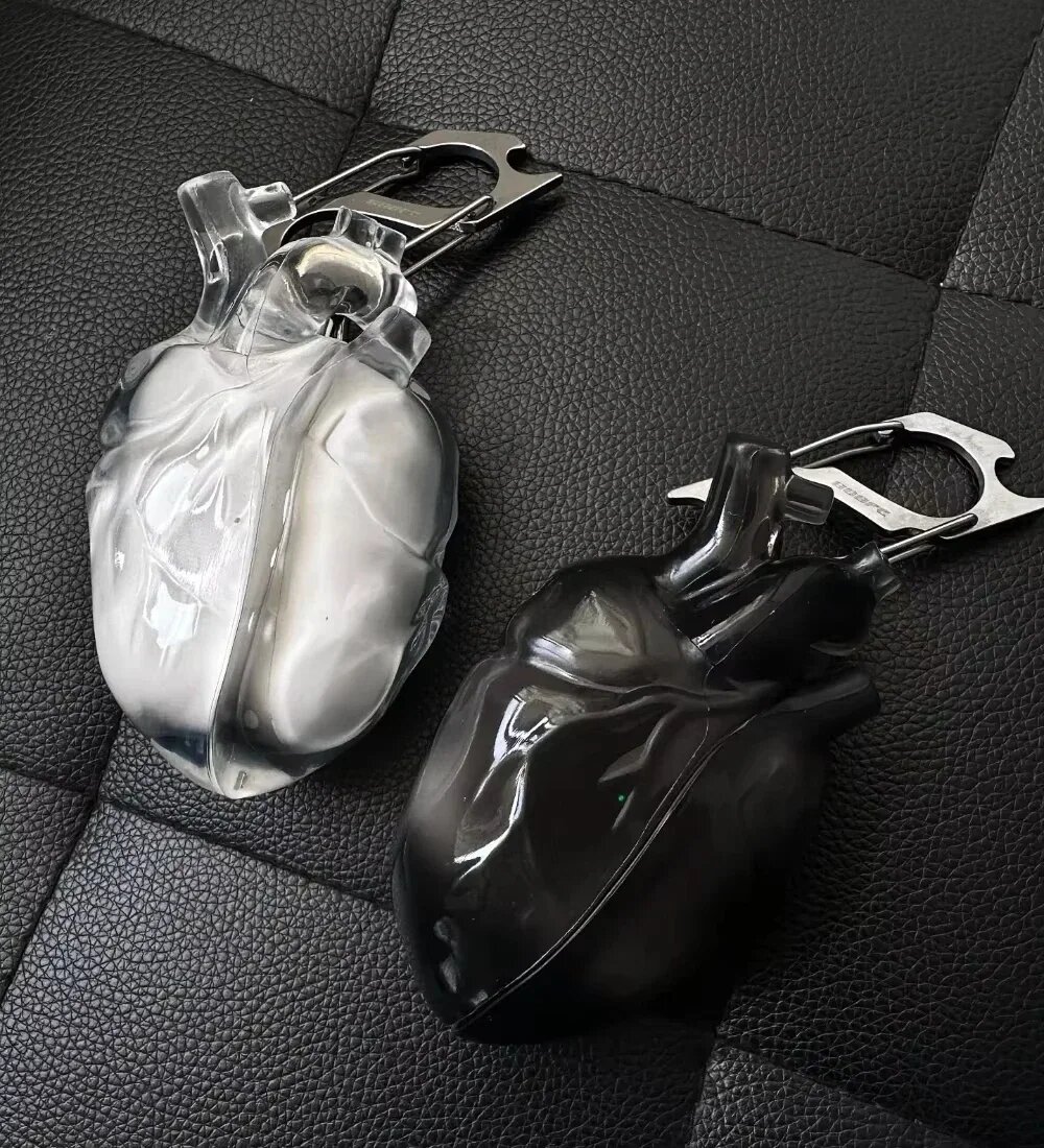 Защитный чехол Erilles в форме сердца из жидкого силикона, совместимый с AirPods Pro/Pro 2/3, прозрачный.