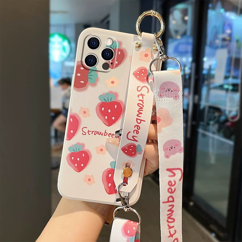 Чехол для iPhone 16 Plus из силикона с полным графическим рисунком мультималины в антик-белом цвете, в комплекте с