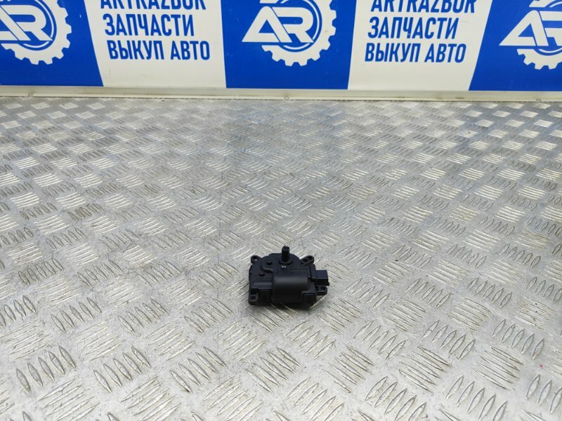 Б/У Моторчик заслонки печки Ford Focus 2 / Форд Фокус 2 1.8 QQDB 125 Л.С. седан 2008