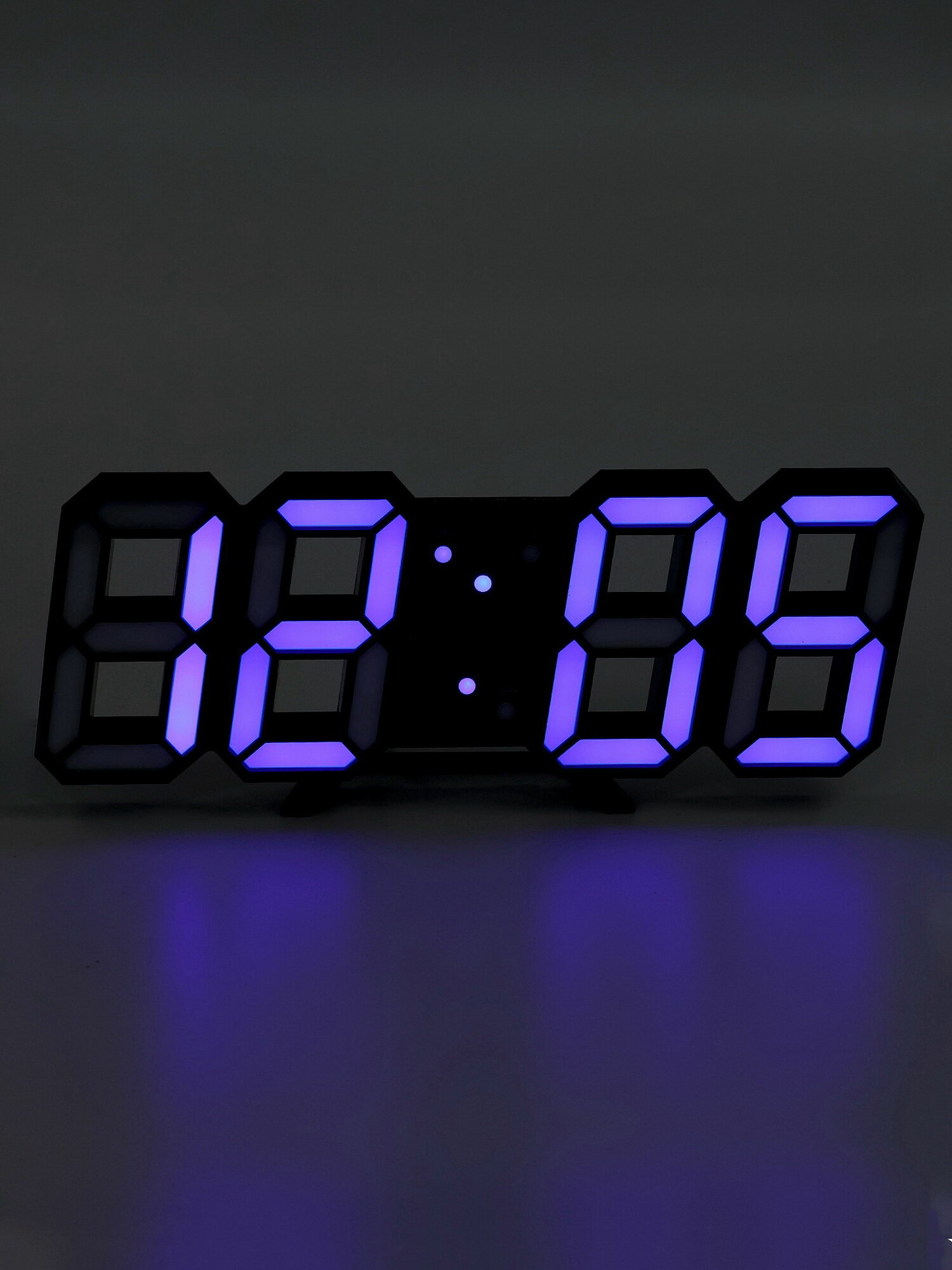 Часы электронные настольные "Цифры", с подвесом, синяя индикация, 16.5x6x3 см, от USB