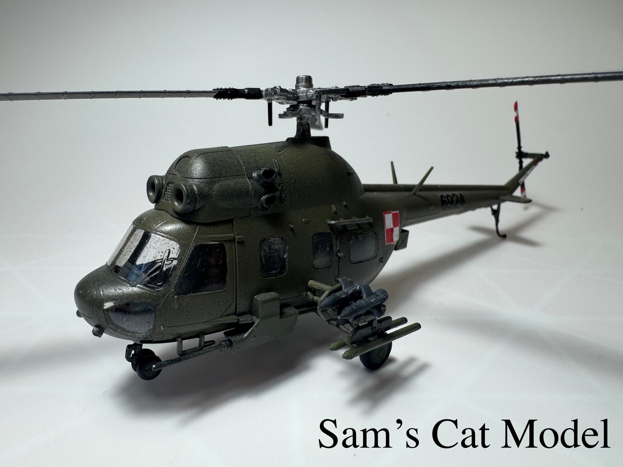 1/72 вертолёт-ударник Ми-2УРП «Гопник»