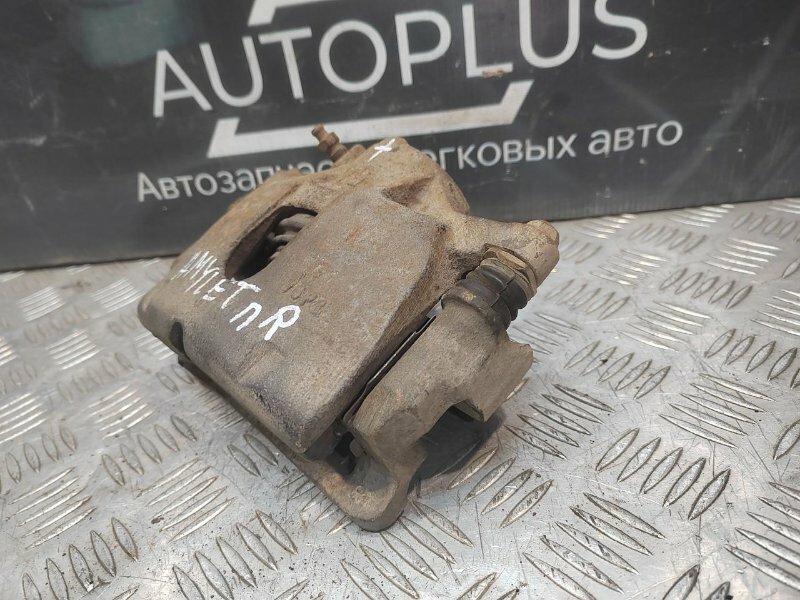 Суппорт тормозной Правый Передний Chery Amulet 2003-2012 (1.6 SQR480) Б/У с пробегом Арт. 8595 — фото 1