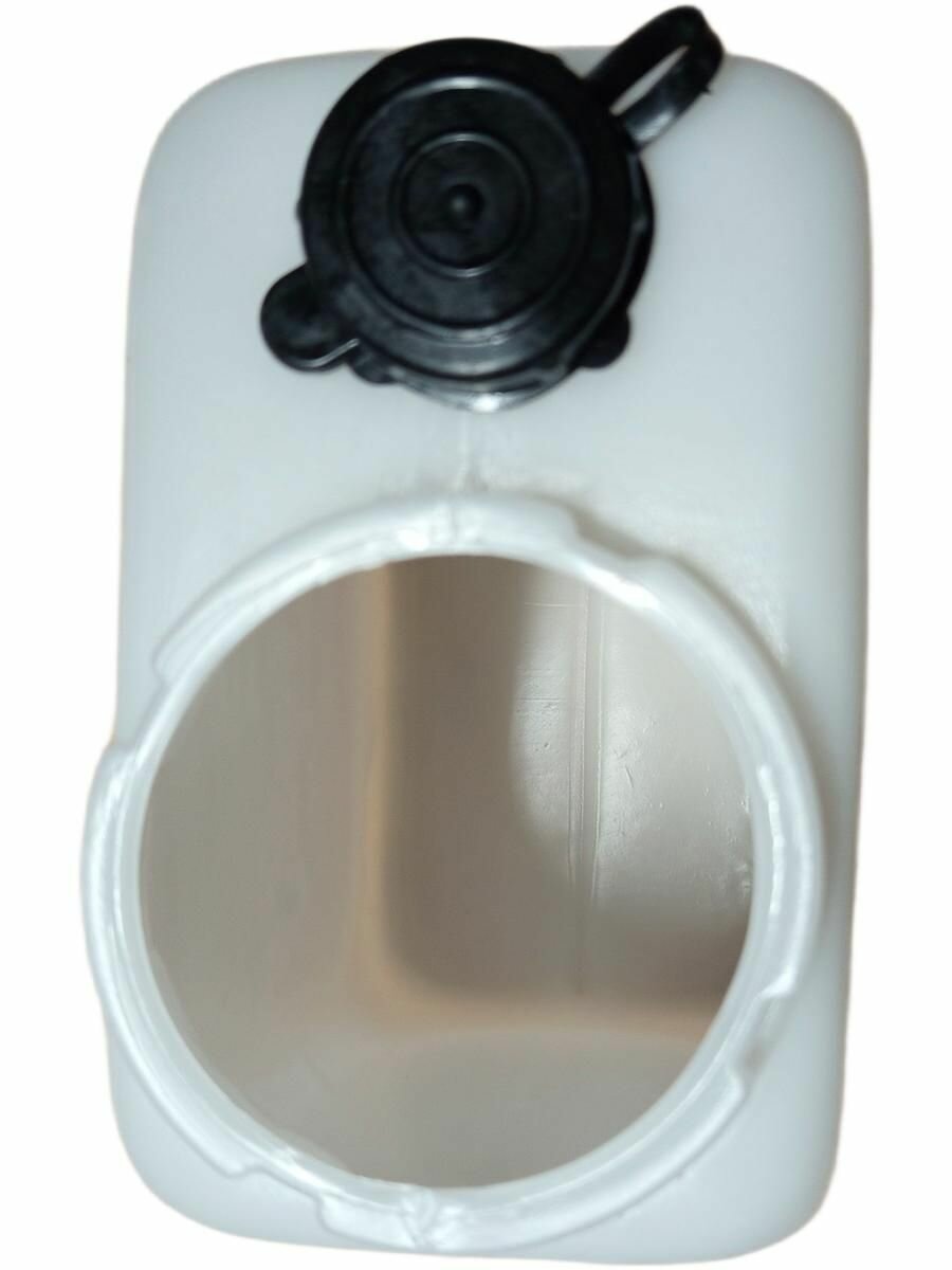 Бачок омывателя ВАЗ 2101-07, УАЗ старого образца без моторчика,2л