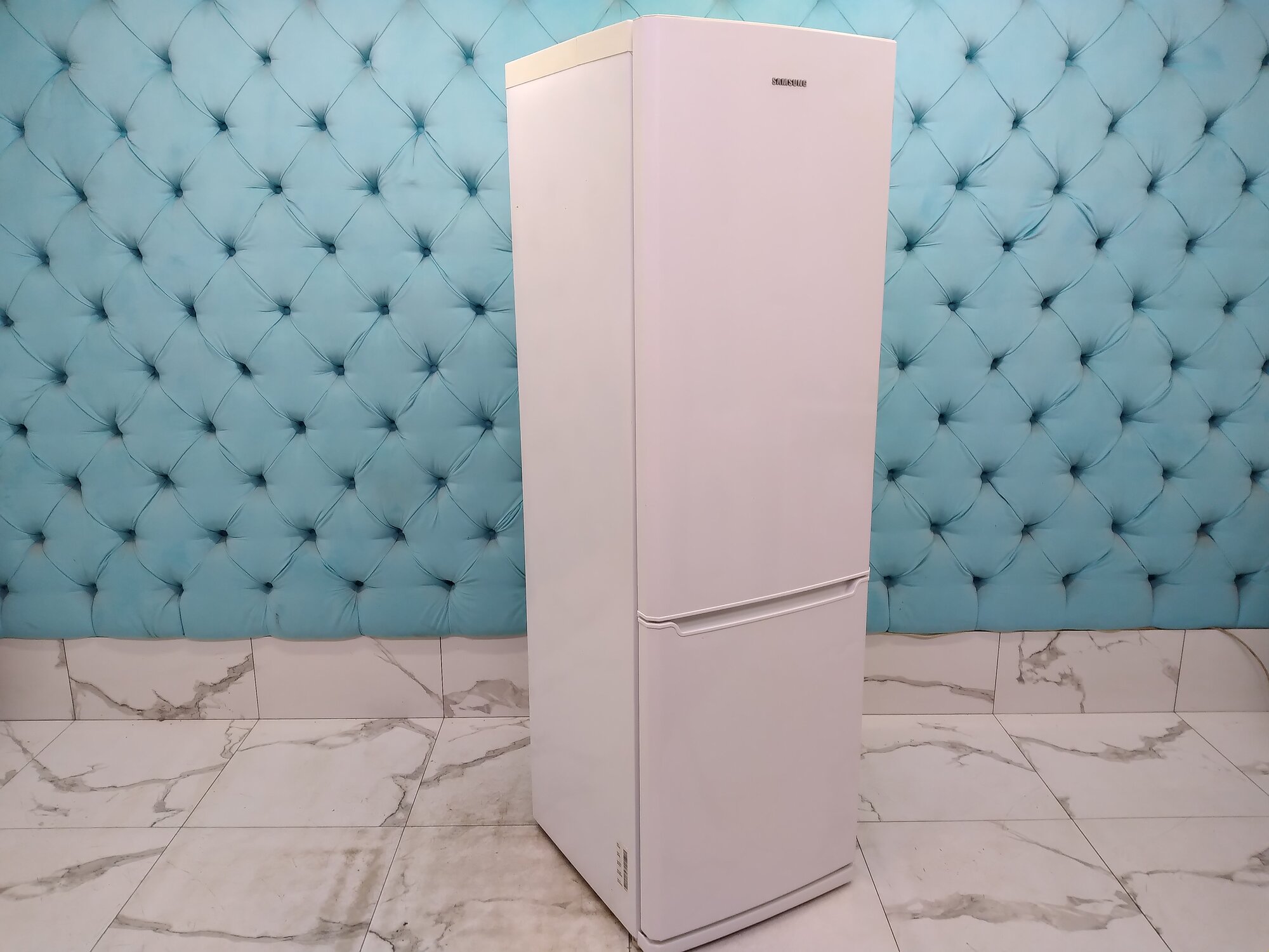 Холодильник Samsung RL41SBSW, цвет белый, 1 компрессор, 2 двери