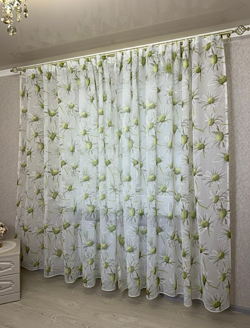 Тюль под лён в спальню и гостиную зеленые ромашки 250 x 500 см