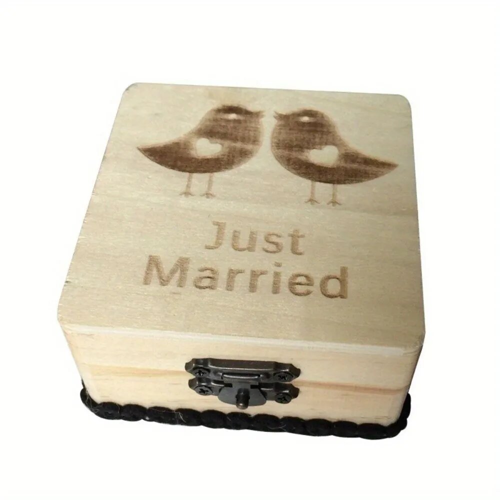 Деревянные кольца, обручальные кольца, коробки.