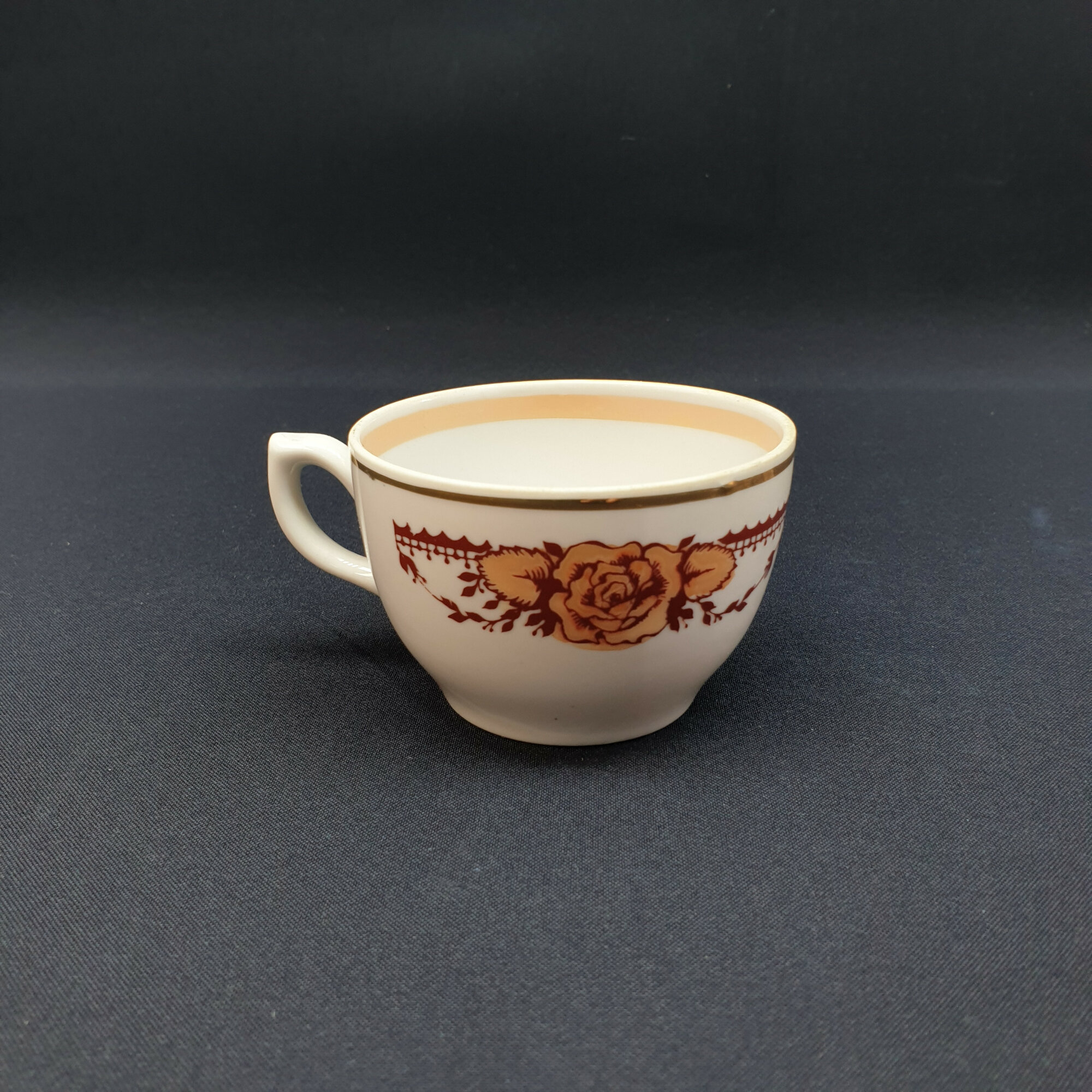 Винтажная чайная чашка Богдановичи, фарфор деколь позолота 200 мл, СССР