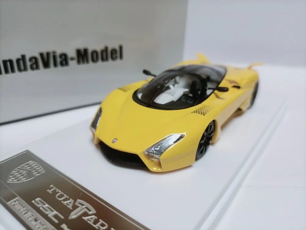 Коллекционная модель гиперкара SSC Tuatara, масштаб 1:43, жёлтый цвет