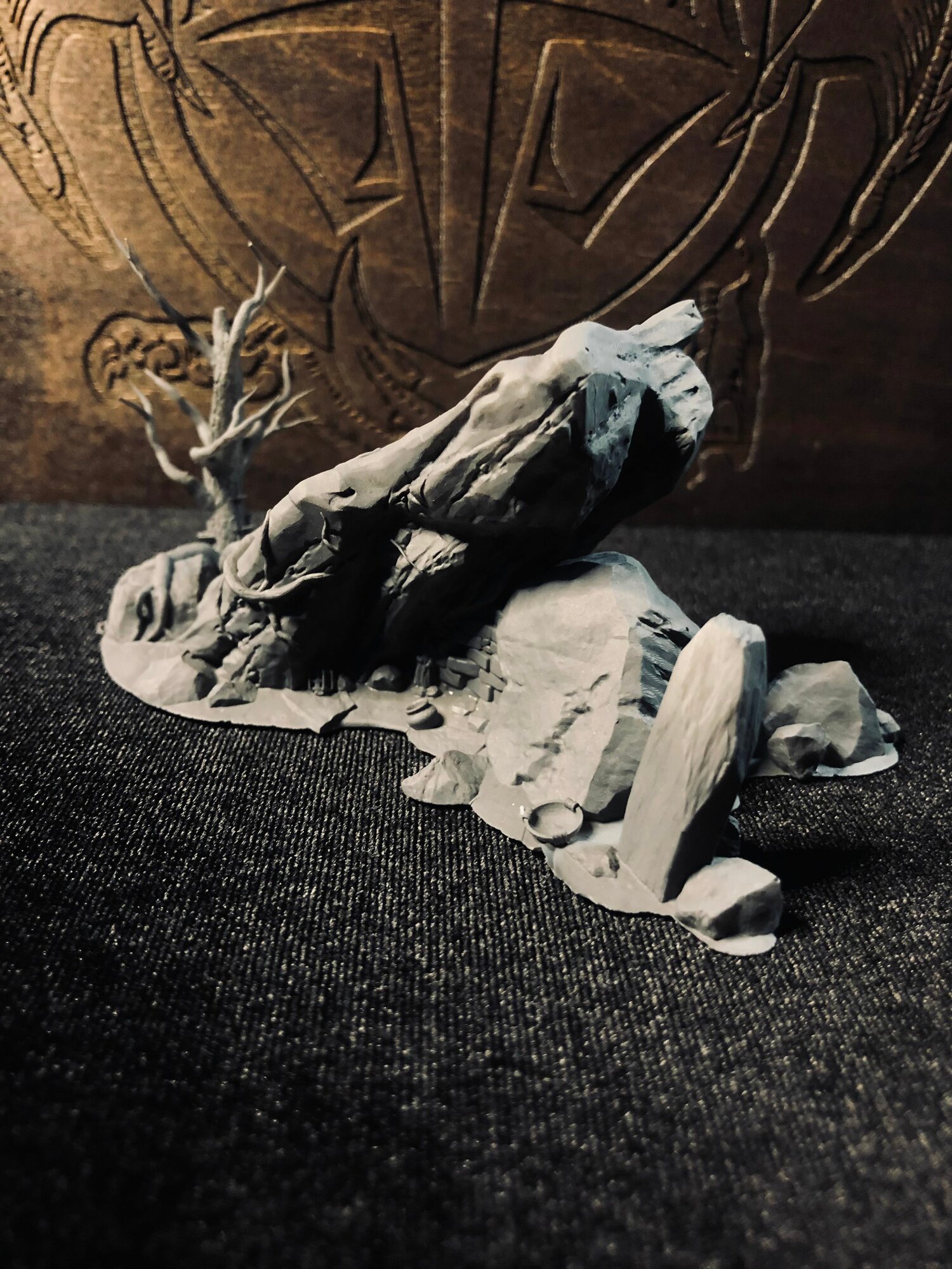 Заросший, древний алтарь - Террейн, Миниатюра для настольных игр DnD, ДнД, Dungeons & Dragons, Pathfinder.