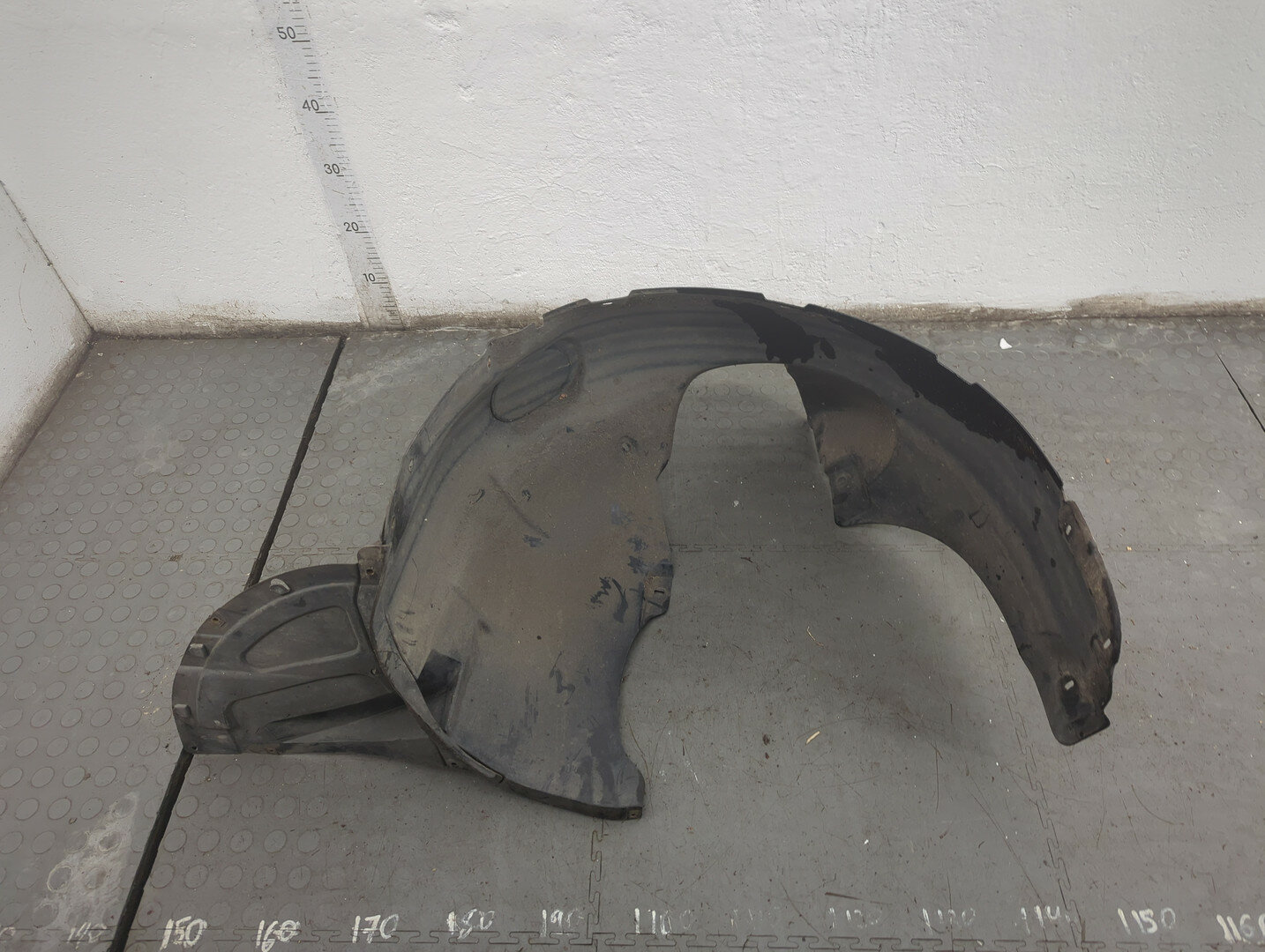 Защита арок (подкрылок) левая передняя Skoda Fabia Б/У