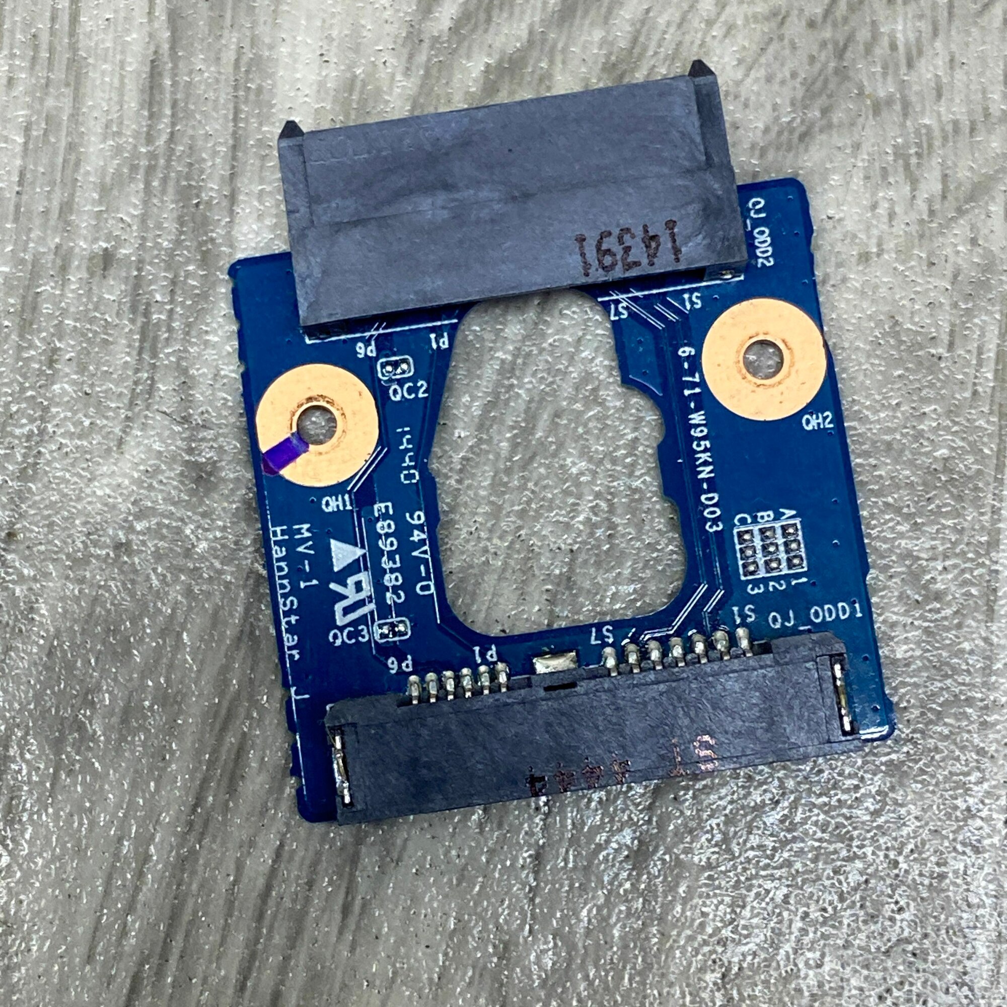 Плата-переходник SATA DEXP W950TU